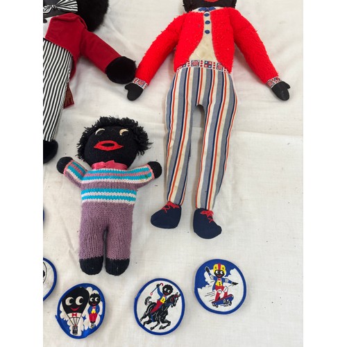 Selection of assorted Robertson jam collectables includes Teddies ...