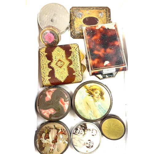 Selection of vintage ladies compacts