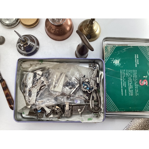 Two vintage miniature sewing machines, Vulcan Senior, Grain, together ...