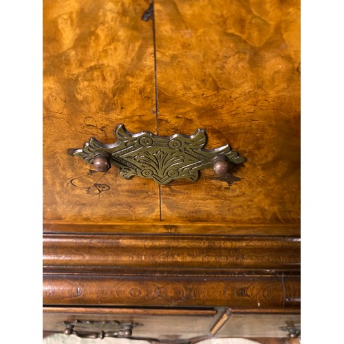 Queen Anne cross banded walnut chest, three short and three long ...
