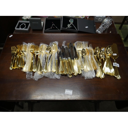 LOT OF GILDED CUTLERY