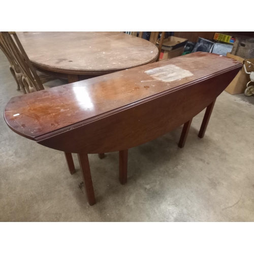 ANTIQUE HUNT TABLE FOR RESTORATION
