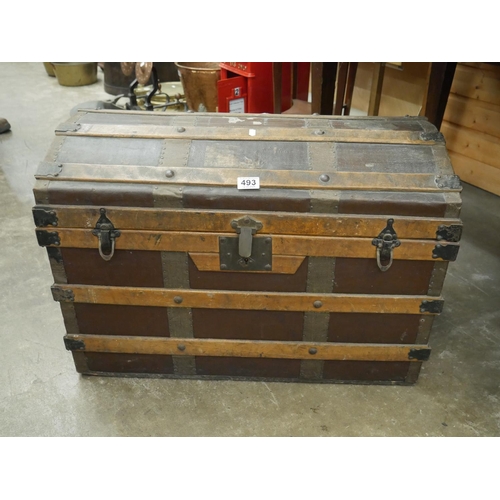 DOME TOP TRUNK