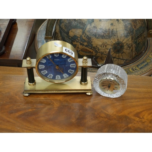 2 CLOCKS