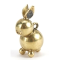 Unmarked gold rabbit charm, 1.7cm high, 1.4g