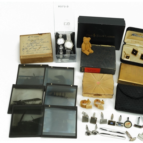 Sundry items including pens, wristwatches, cufflinks and Reuge Stratton ...