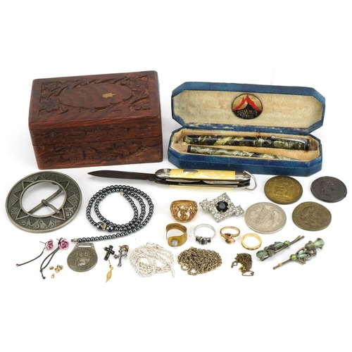 Sundry items including a Summit green marbleised fountain pen and ...