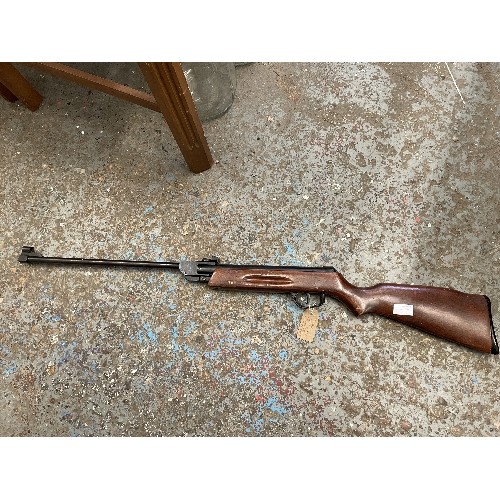 VINTAGE GAMO .22 SPANISH MADE AIR RIFLE