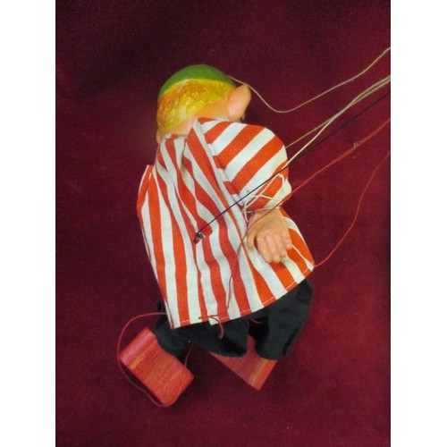 MID CENTURY AMERICAN CARTOON PUPPET OF BOY WITH BASEBALL CAP