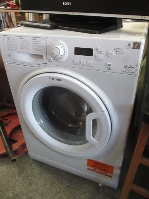 HOTPOINT AQUARIUS WASHING MACHINE - 6KG