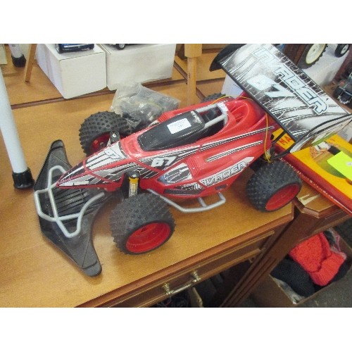 INVADER 67 PLASTIC STREET RADIO CONTROLLED RACING CAR WITH CONTROLLER ...