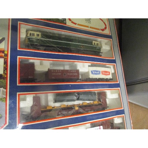 A LIMA - 00 SCALE SUPER FREIGHT FLYER BOXED TRAIN SET WITH BATTERY ...