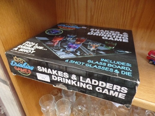 snakes-and-ladders-drinking-game-original-box-roll-the-dice-drink-a