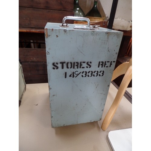 VINTAGE SPECTO LTD TYPE 14C CINE FILM PROJECTOR WITH ORIGINAL WOODEN CASE