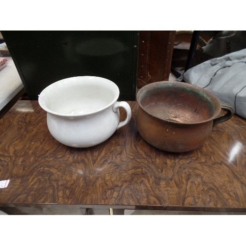 AN UNUSUAL COPPER CHAMBER POT AND A WHITE CERAMIC CHAMBER POT