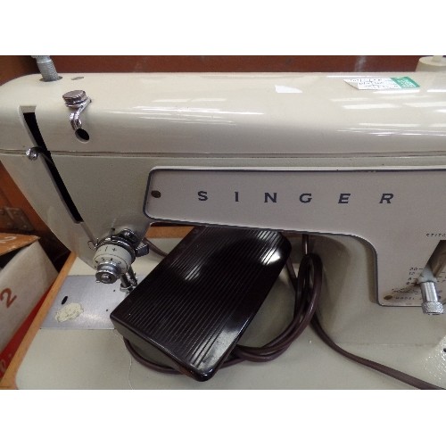ELECTRIC SINGER SEWING MACHINE, FASHION MATE MODEL 239 WITH FOOT PEDAL ...