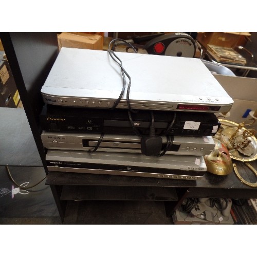 4 X DVD PLAYER/RECORDERS. PIONEER DV 575A, PHILIPS DVD640, TOSHIBA D ...
