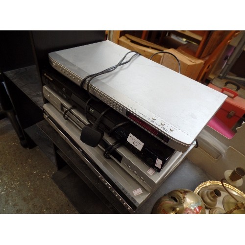 4 X DVD PLAYER/RECORDERS. PIONEER DV 575A, PHILIPS DVD640, TOSHIBA D ...