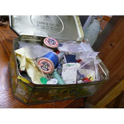 VINTAGE TIN FULL OF SEWING/HABERDASHERY ITEMS.