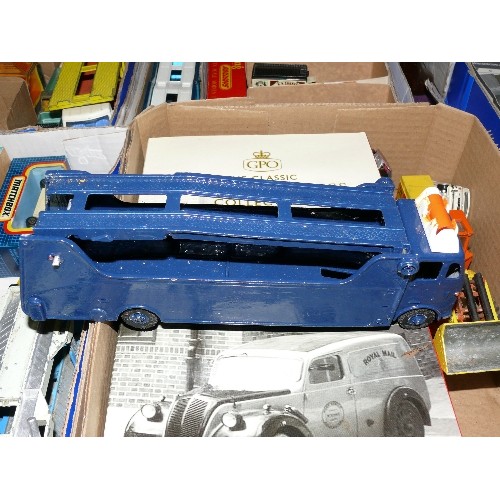 A BOXED SET OF GPO VEHICLES FROM THE FOURTIES AND FIFTIES BY CORGI ...