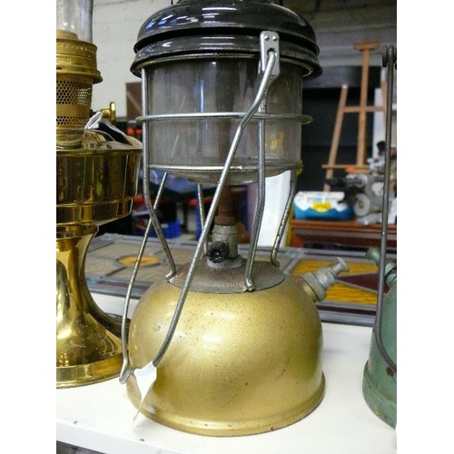 GOLD BASE, BLACK TOP TILLEY LAMP.