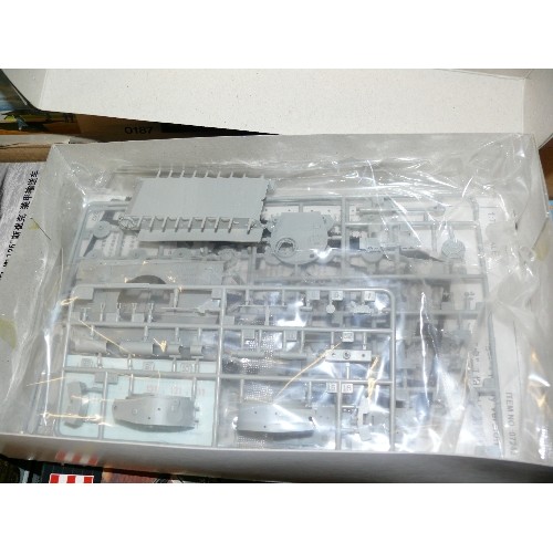 AIRFIX MODEL KITS OF A AUSTER ANTARCTIC SKI-PLANE, NAPSI D/K MUSTANG ...