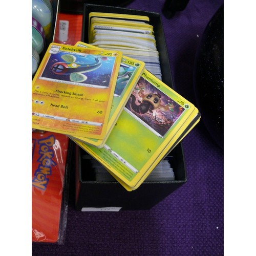 POKEMON TRADING CARD GAME LOST ORIGIN TOGETHER WITH A BOX OF POKEMON ...