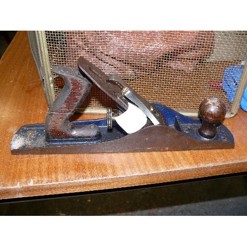 RECORD NUMBER 5 PLANE.