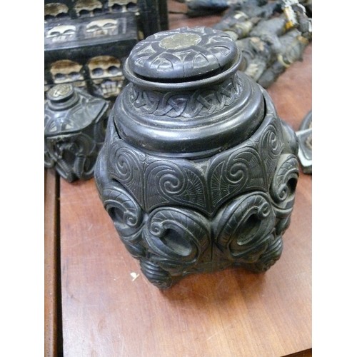 A LOVELY TRIPLE LAYER POT WITH ORNATE DECORATION PLUS 2 FURTHER TRINKET ...