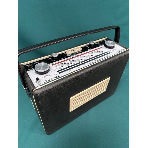 A 1970's Hacker Transistor Radio "Sovereign" with MW-LW-VHF