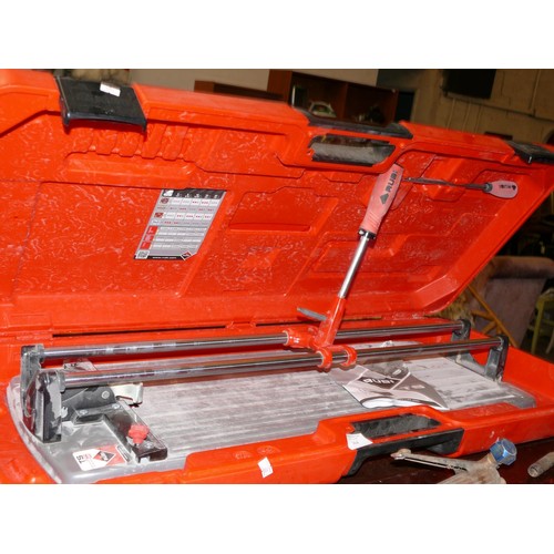 RUBI LARGE FORMAT TILE CUTTER