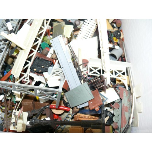 BOX OF MODEL TRAIN FIGURES, SIGNALS ETC