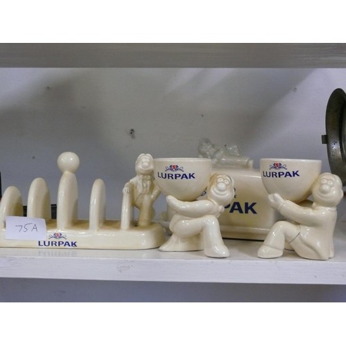 LURPAK BUTTER DISH, TOAST RACK AND 2 EGG CUPS