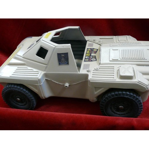 ACTION MAN TANK, A SEA WOLF AND AN ARMY HELICOPTER SEAT