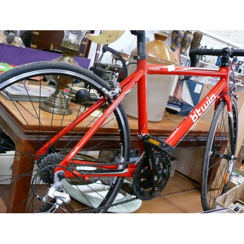 B'TWIN TRIBAN 3 RACING BIKE WITH ALUMINIUM 6061 FRAME