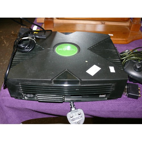 XBOX VIDEO GAMES SYSTEM WITH CONTROLLER