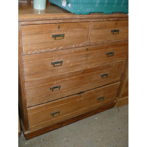 BEAUTIFUL ARTS AND CRAFTS CHEST OF DRAWERS IN ASH AND OAK