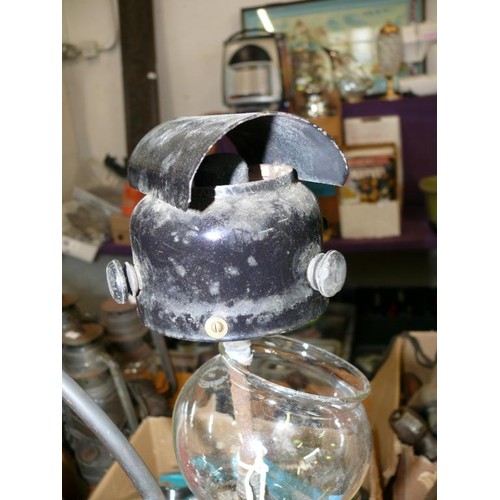 VINTAGE TILLEY LAMP, ROUND COLUMN TYPE 21 INCHES HIGH