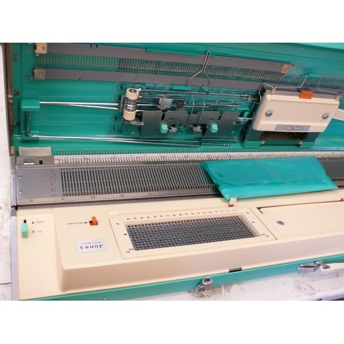 JONES KH800 KNITTING MACHINE