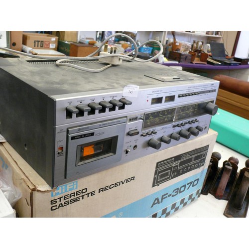 AIWA HIFI STEREO CASSETTE RECEIVER AF-3070 WITH ORIGINAL BOX