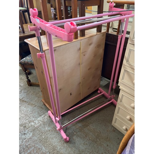 2 PINK ADJUSTABLE HEIGHT CLOTHES RAILS
