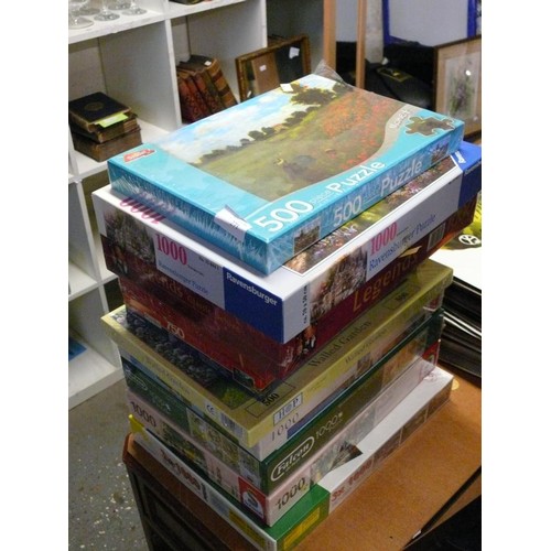 STACK OF BRAND NEW JIGSAW PUZZLES, SEALED
