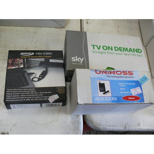 UNIROSS BATTERY CHARGER, ZENNOX VIDEO GRABBER AND A SKY WIRELESS CONNECTOR