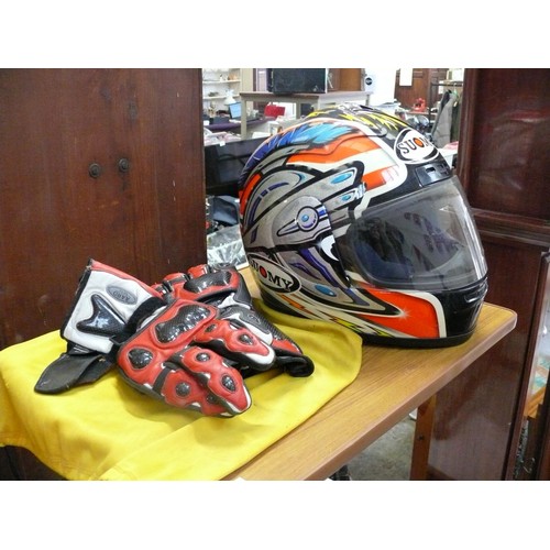 Suomy motorbike crash helmet plus a a pair of Aard wear gloves