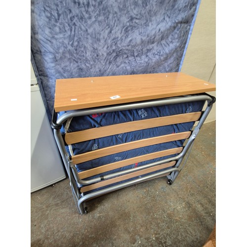 Folding z bed by Dico