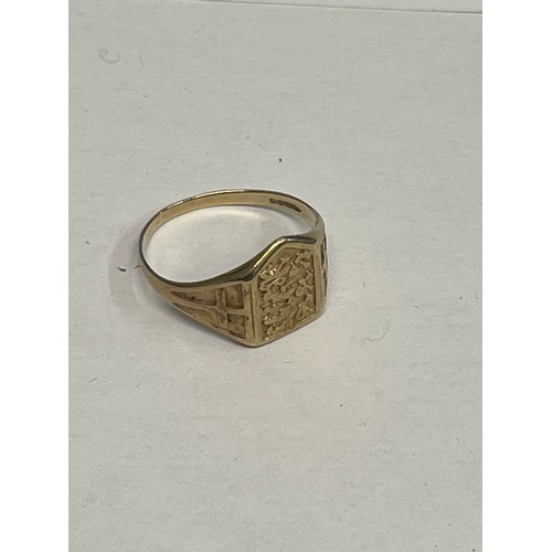 A FANTASTIC 9CT GOLD ENGLAND RING FEATURES THE 3 LIONS WITH CROSS ...