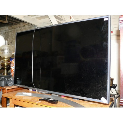 LG Flat screen TV 44" screen