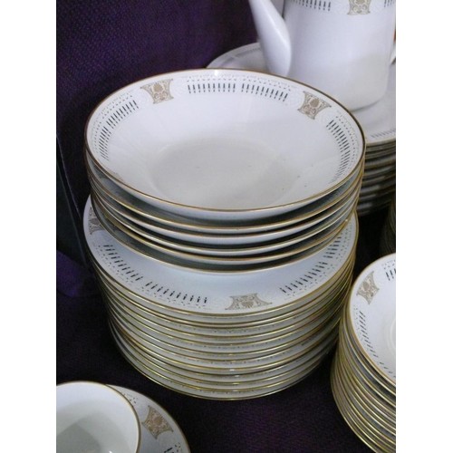 Large Noritake porcelain dinner service Blakley pattern