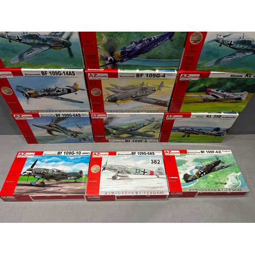 12 AZ model, airplane kits all boxed