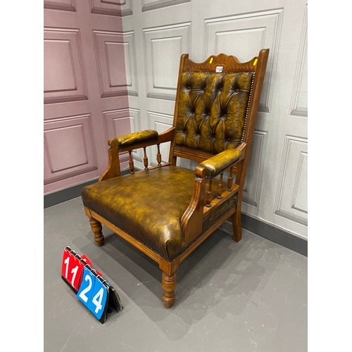 Vintage leather chesterfield style chair